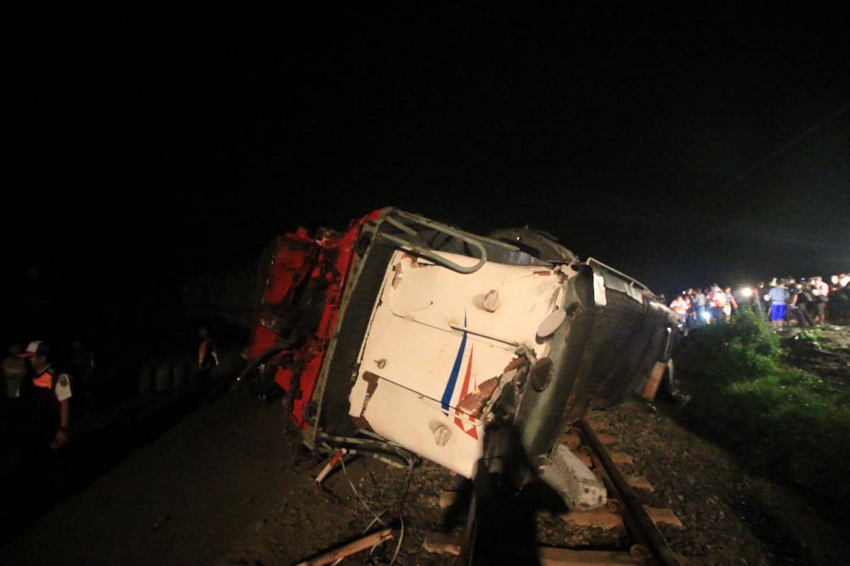 Polisi Tangkap Sopir Truk Penyebab Terjadinya Kecelakaan Kereta Sancaka ...