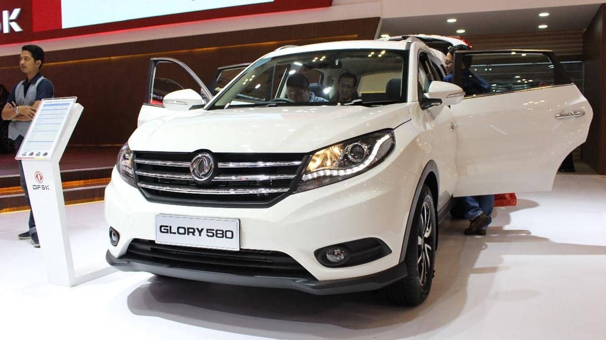 Bingung Pilih MPV atau SUV? Cek Dulu 4 Poin Ini | IDN Times