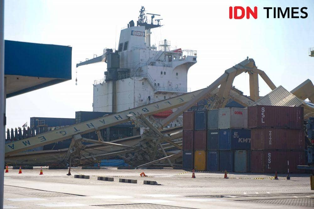 Kerugian Robohnya Container Crane Mencapai Rp60 Miliar | IDN Times Jateng