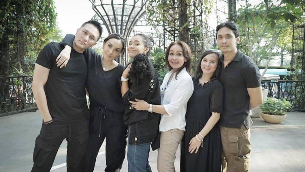 Sibling Goals! 10 Potret Keakraban Sara Wijayanto Bersaudara | IDN Times