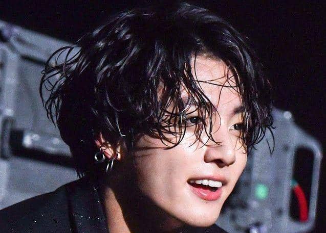 Bikin Ambyar, Ini 10 Potret Pesona Jungkook BTS Berambut Acak-aca | IDN ...