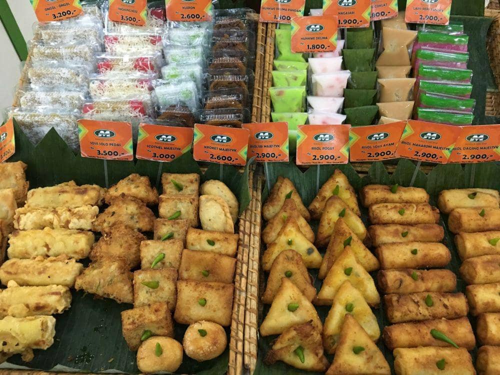 5 Rekomendasi Toko Roti Legendaris Semarang, Resep Klasik | IDN Times ...