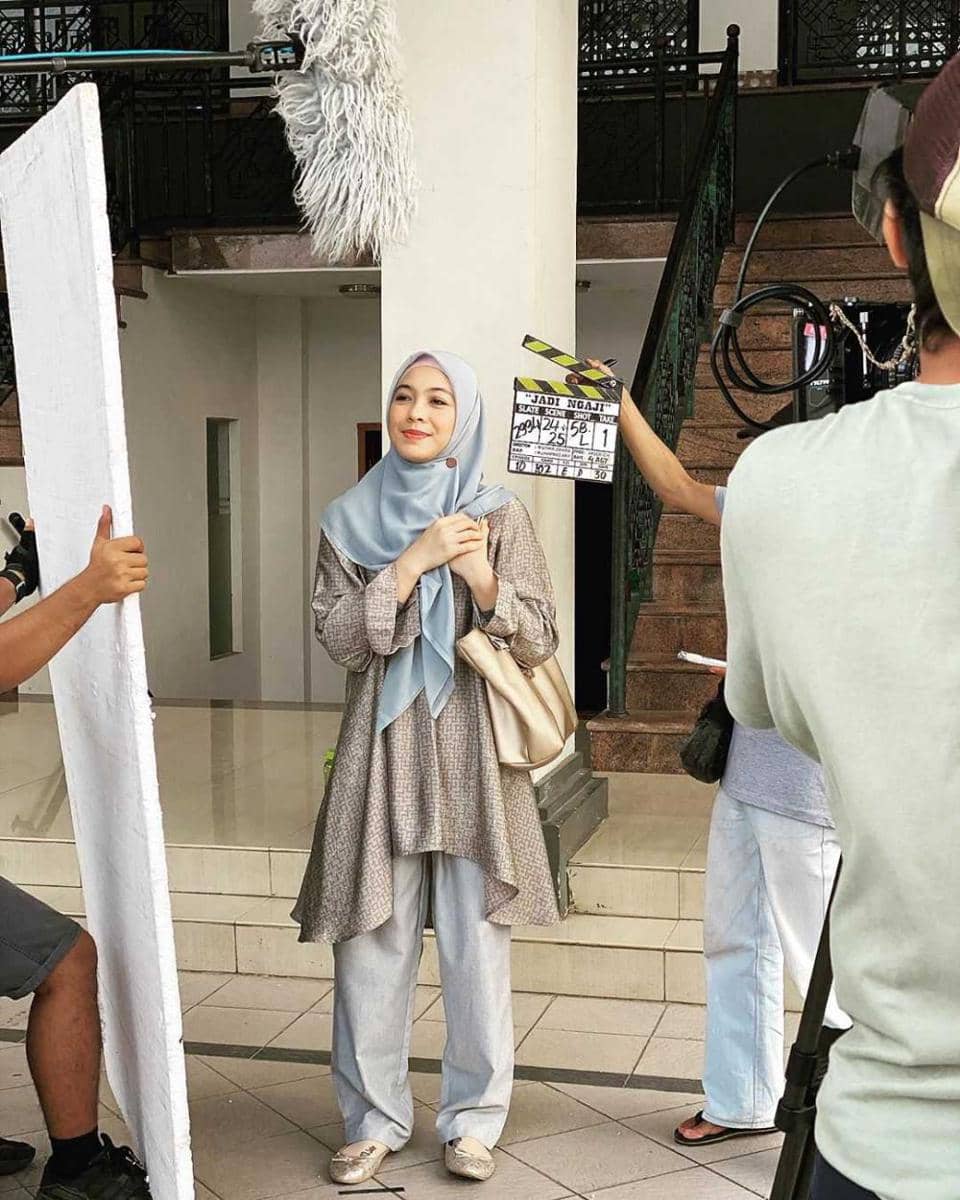 Sudah 34 Tahun, 10 Potret Dian Ayu Lestari yang Kian Memesona Bak | IDN ...