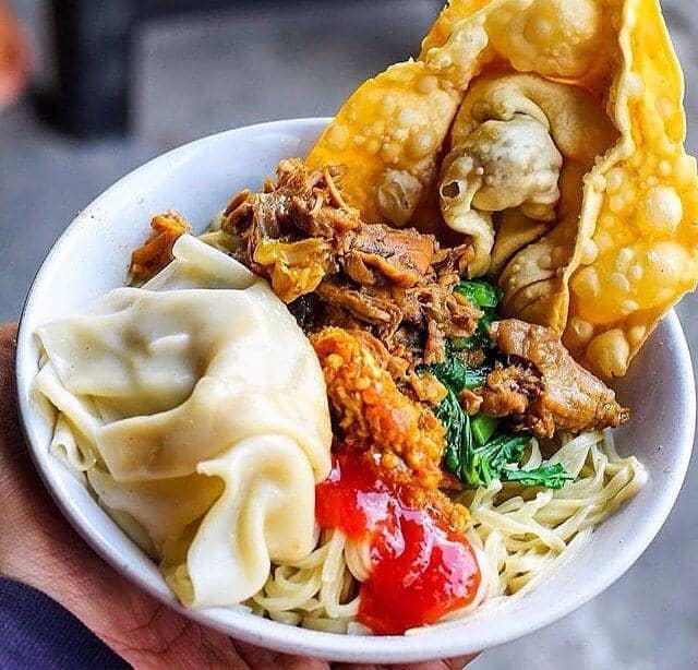 10 Resep Mie Ayam Sederhana, Enak dan Cara Membuatnya yang Praktis ...