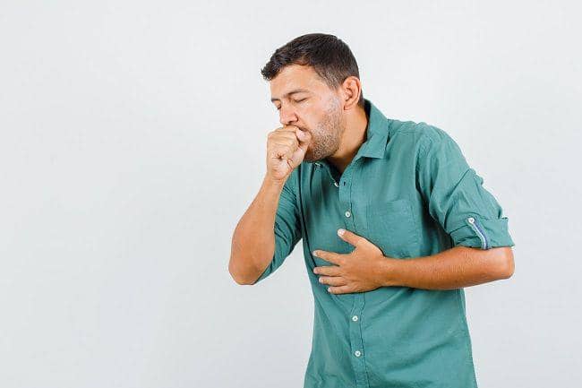 9 Penyebab Dada Sakit Saat Batuk, Waspada! | IDN Times