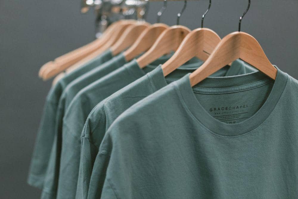 9 Tips Mix and Match T-Shirt Biar Makin Stylish dan Trendi! | IDN Times