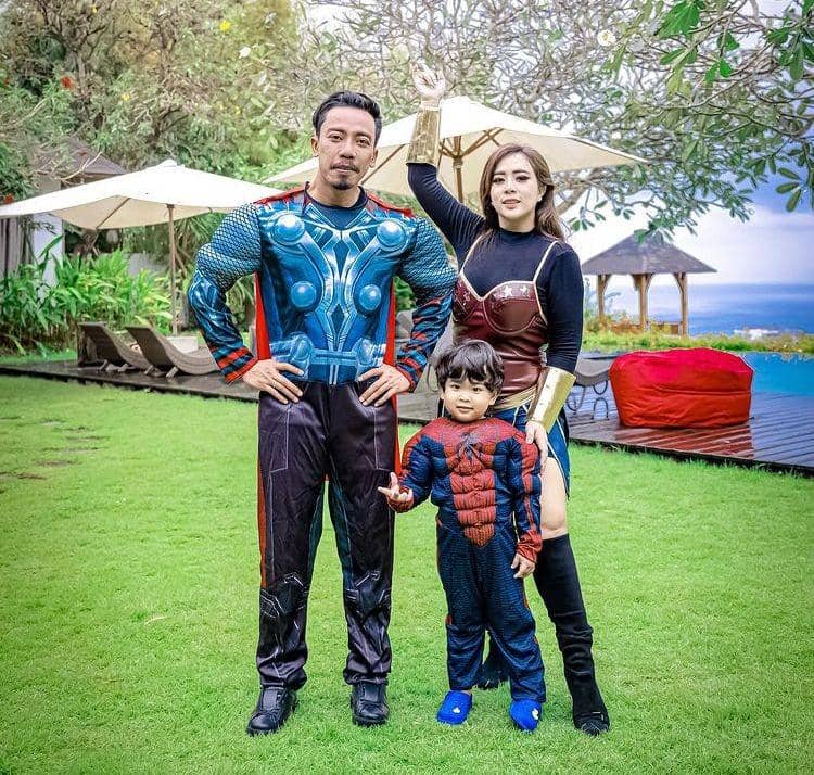 10 Momen Ultah Anak Maharani Kemala ke-3, Tema Superhero | IDN Times