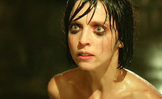 10 Film Zombi Terbaik Era 2000-an, Masih Asyik dan Seru! | IDN Times