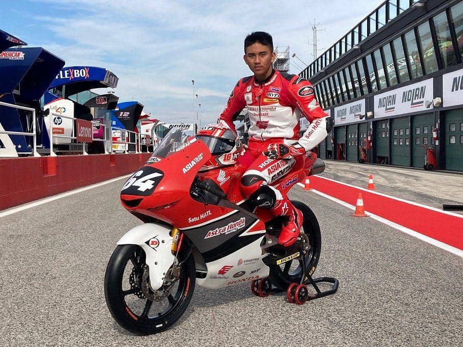 Fakta Mario Aji, Pembalap Indonesia di Moto3 | IDN Times