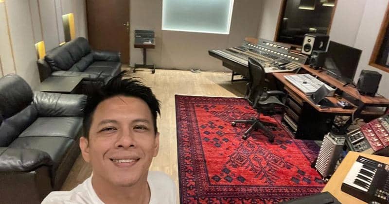 7 Foto Studio Rekaman Noah, Direnovasi Langsung Sama Ariel | Popmama.com