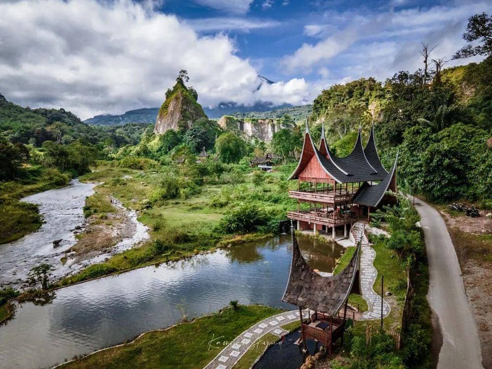 Wisata Ngarai Sianok: Lokasi, Harga Tiket, dan Daya Tarik | IDN Times