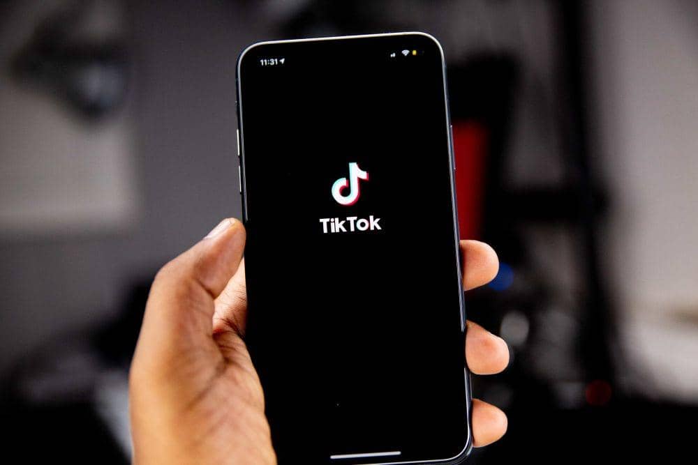 4 Cara Download Video TikTok tanpa Watermark yang Mudah | IDN Times