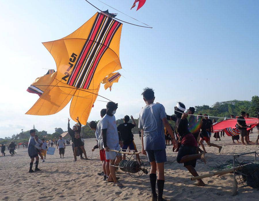 3 Tips Main Layangan di Bali biar Tidak Membahayakan Orang | IDN Times Bali