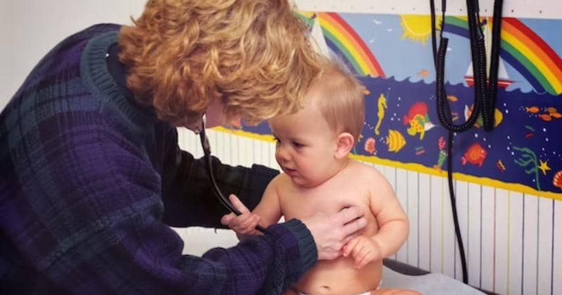 Denyut Nadi Normal Bayi Usia 0-12 Bulan dan Cara Mengukurnya | Popmama.com