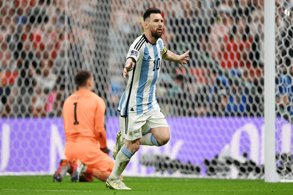 Lionel Messi Bak Anak Kecil yang Dapat Mainan Baru | IDN Times