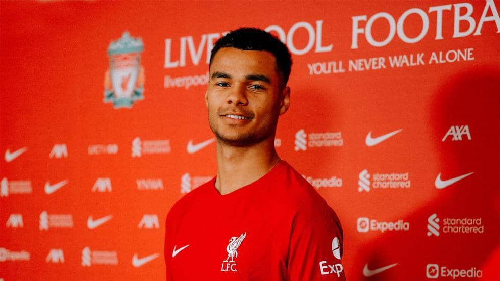5 Pemain Liverpool yang Memakai Nomor Punggung 18 | IDN Times
