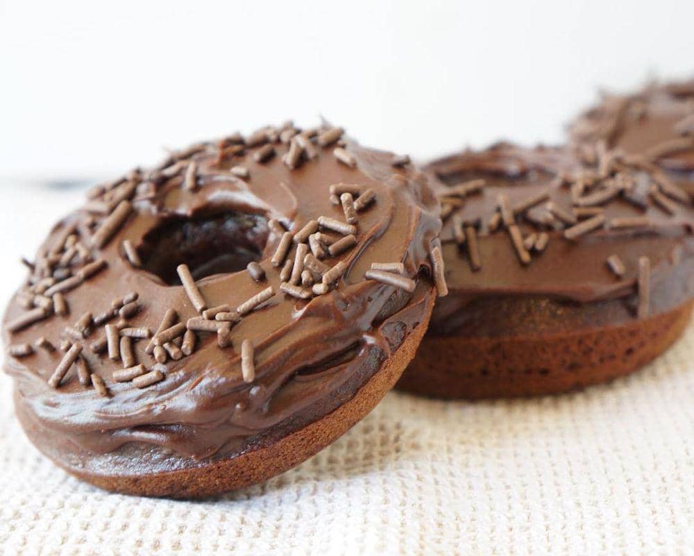 Resep Donat Cokelat Lumer, Camilan untuk Hari Istimewa | IDN Times