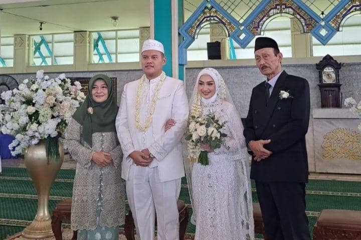 Momen Pernikahan Memes Prameswari, Tampil Berhijab | IDN Times
