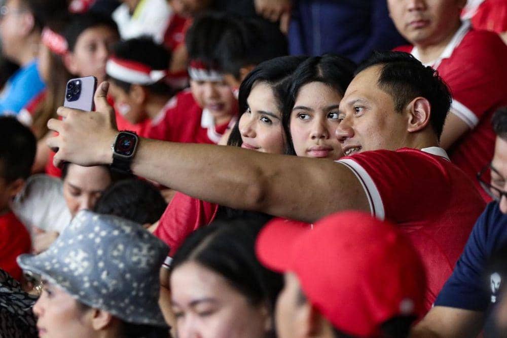 10 Potret Keluarga Agus Yudhoyono Dukung Timnas Indonesia | IDN Times