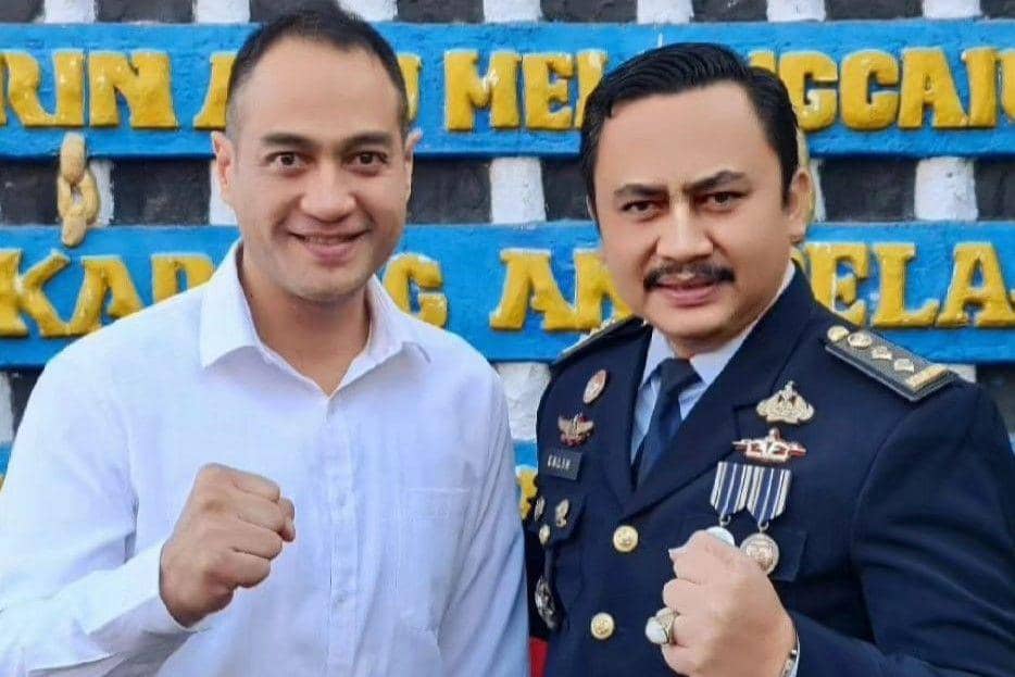 7 Potret Ferry Irawan Bebas dari Penjara, Disambut Keluarga | IDN Times