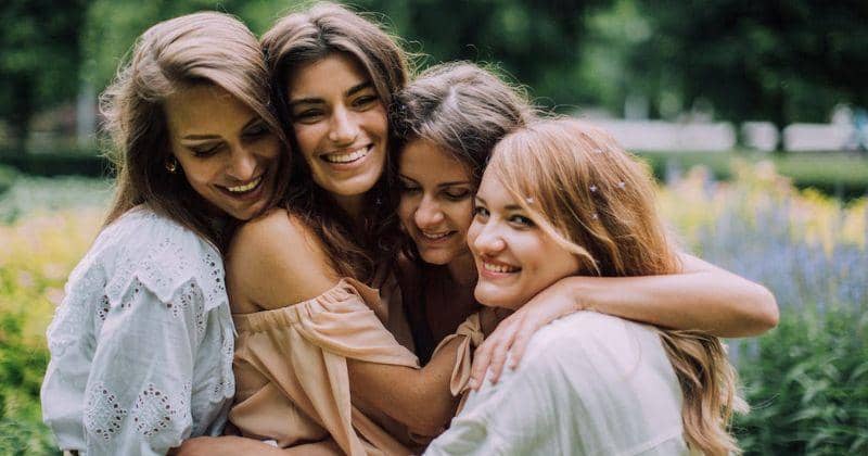 120 Nama Panggilan Lucu untuk Teman Dekat | Popmama.com