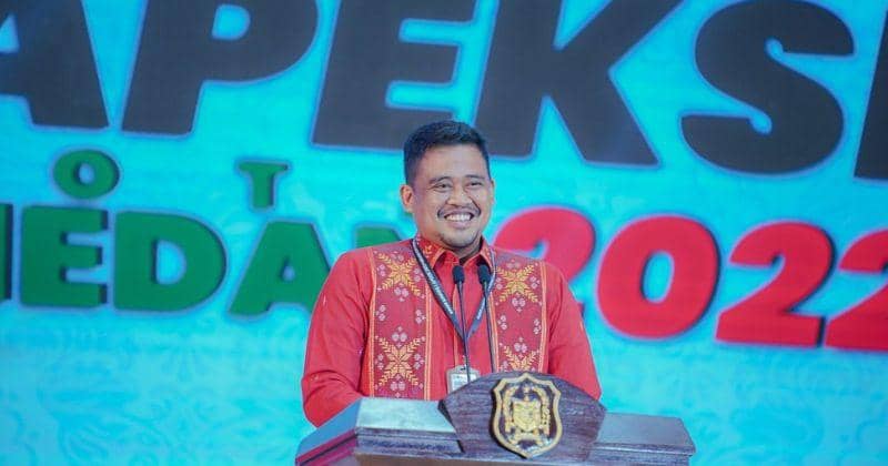 9 Fakta Keluarga Bobby Nasution, Memiliki Keturunan Raja | Popmama.com