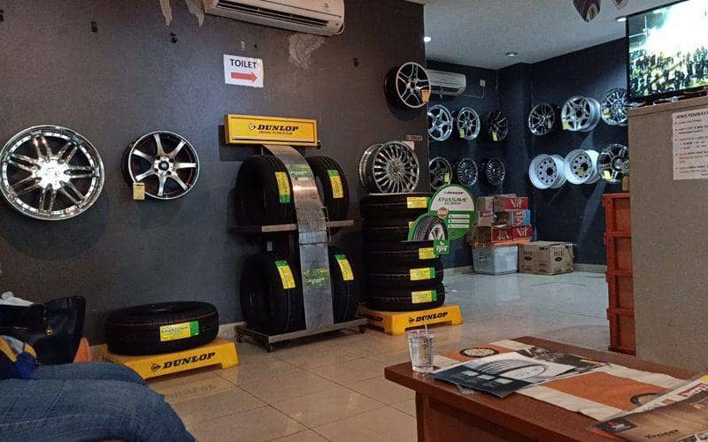 7 Toko Ban Mobil Jakarta, Banyak Pilihan Ban Berkualitas | IDN Times
