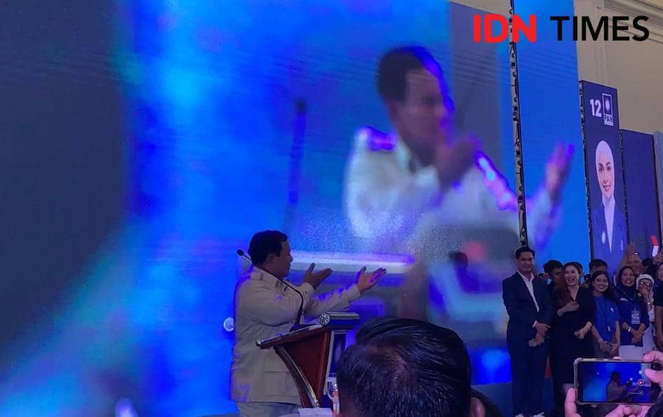 Potret Prabowo Subianto Konsolidasi ke Lampung, Aksi Gemoy | IDN Times ...