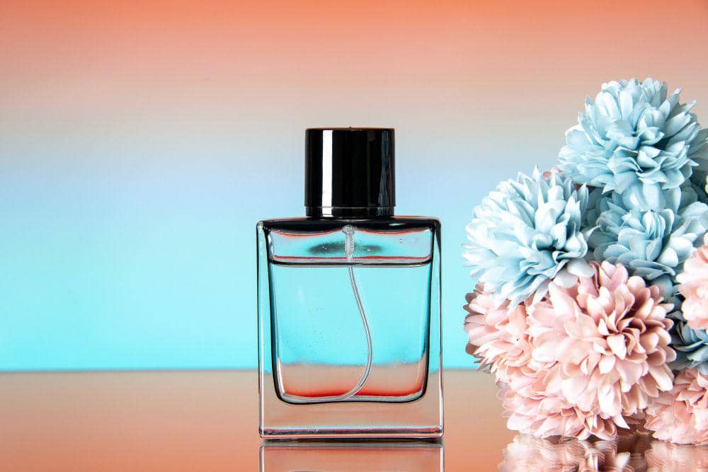8 Rekomendasi Parfum Pria di Indomaret yang Murah dan Wangi | IDN Times