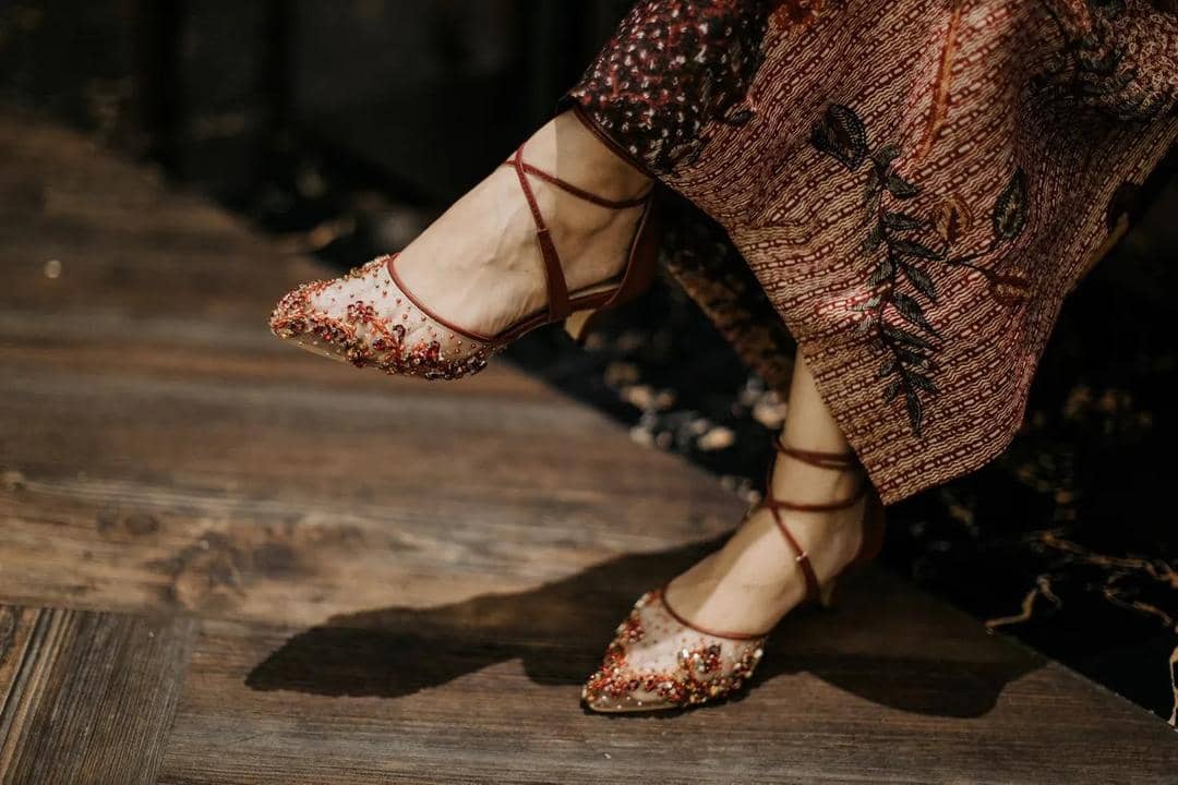 Pilihan Model Sepatu Heels Simpel untuk Kebaya Wisuda | Popbela.com