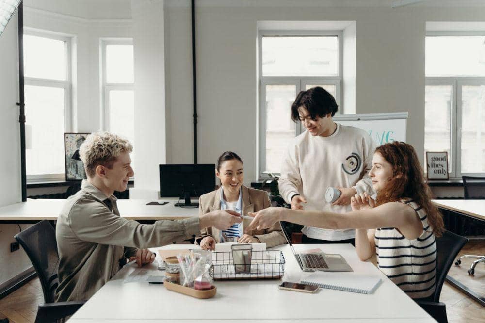 Apa Itu Relationship Building Skill? Penting dalam Karier! | IDN Times