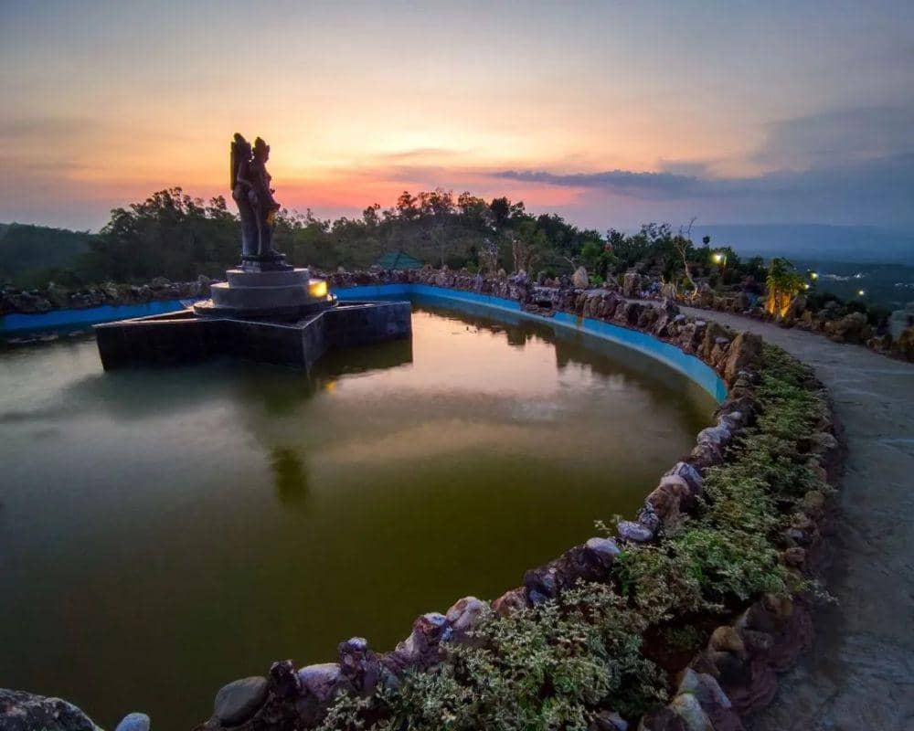 Wisata Bukit Dewa Dewi Wonogiri: Lokasi, Rute, dan Tiket | IDN Times