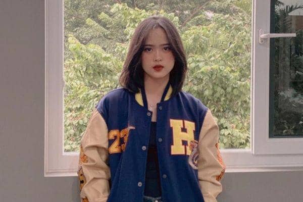 Biodata dan Profil Reva Fidela atau Adel, Lulus dari JKT48 | IDN Times