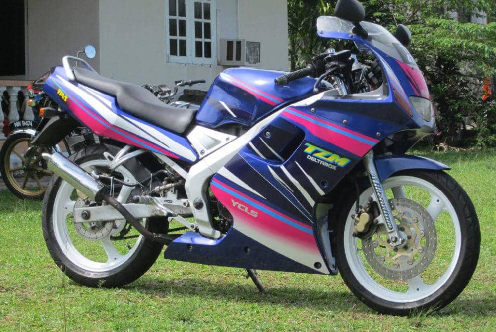 Deretan Motor 2 Tak, Raja Jalanan yang Kini Tersisih | IDN Times