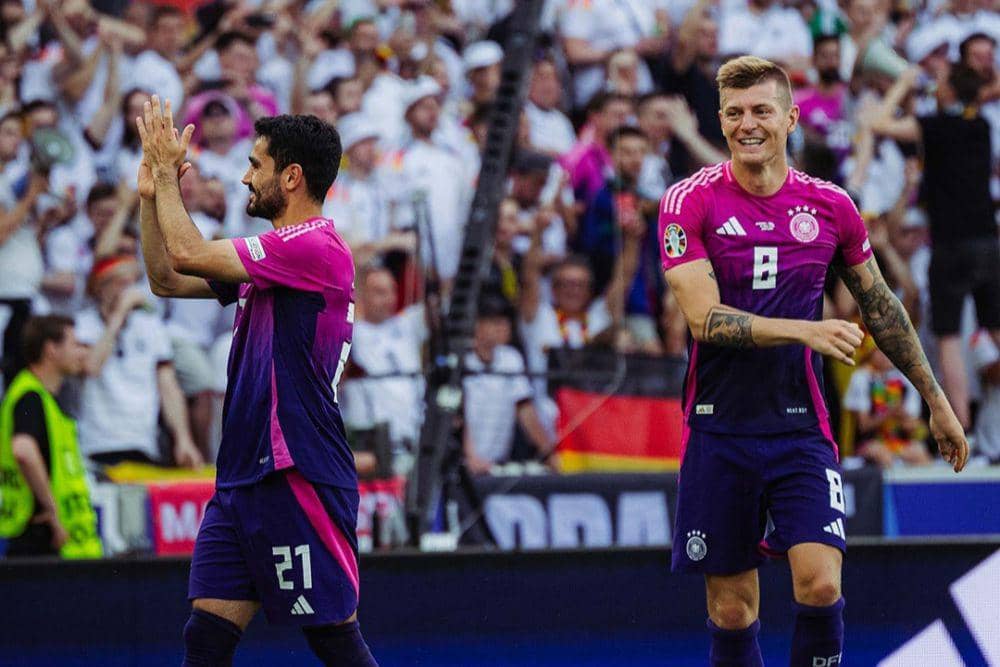 Jersey Tandang Pink Jerman Laris Manis, Sempat Kontroversi | IDN Times