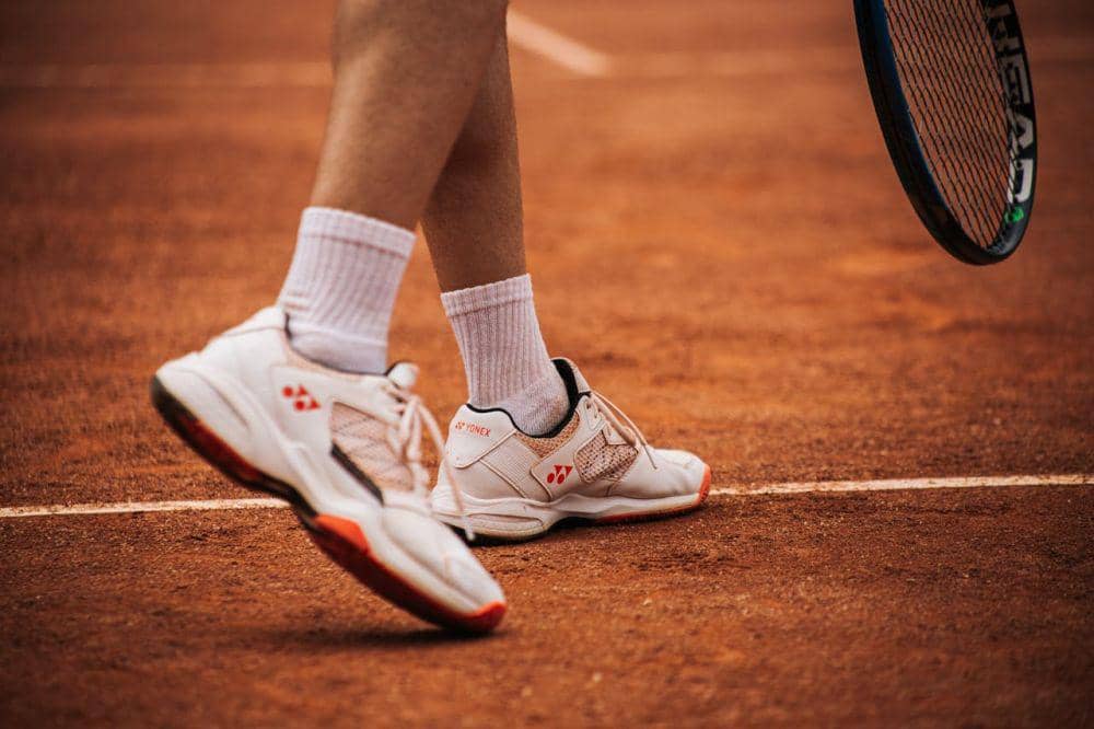 10 Rekomendasi Sepatu Badminton Yonex Terbaik 2025 | IDN Times