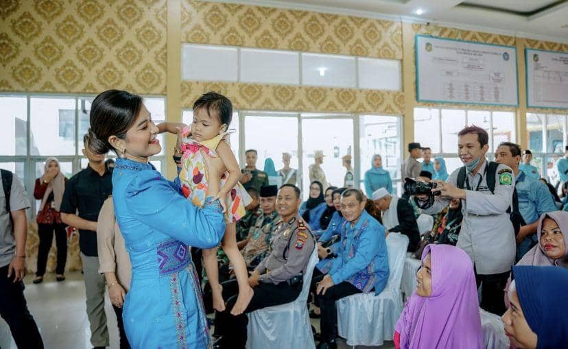 Profil Kahiyang Ayu, Putri Tunggal Presiden Jokowi | IDN Times