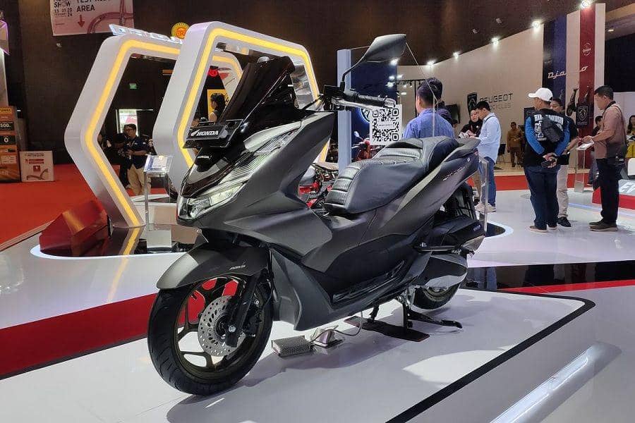 Oli PCX 160 Berapa Liter? Segini Kisaran Kapasitasnya | IDN Times