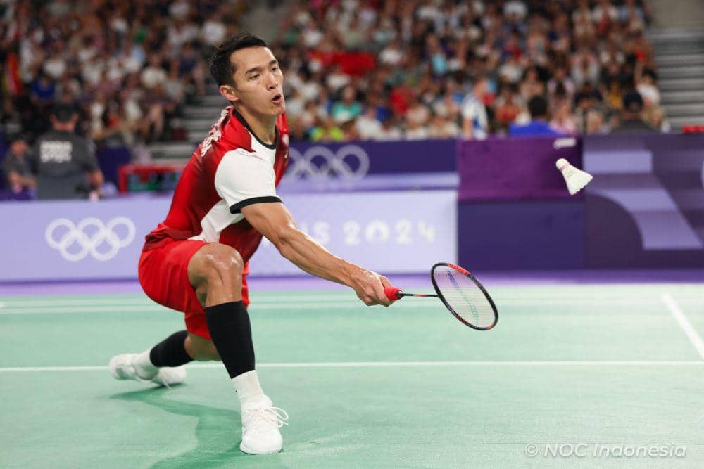 10 Sepatu Badminton Li-Ning Terbaik 2024, Berkualitas! | IDN Times