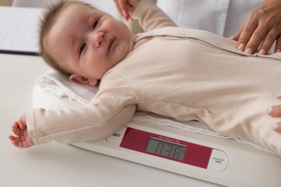 Tabel Berat Badan Ideal Bayi Menurut WHO, Pastikan Sesuai! | IDN Times
