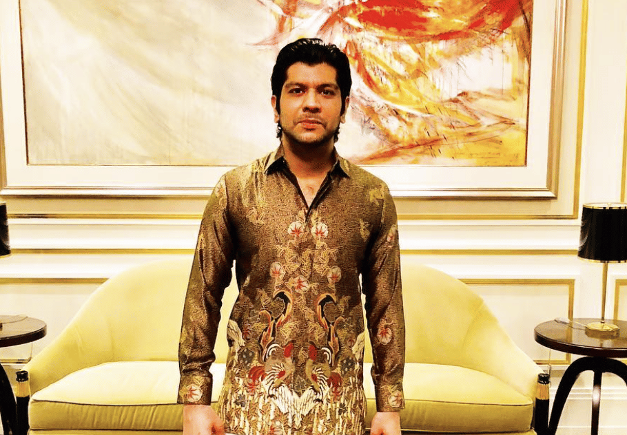 Biodata dan Profil Dheeraj Kalwani, Produser Dee Company | IDN Times