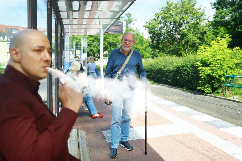 Uni Eropa Ingin Larang Rokok dan Vape di Luar Ruangan | IDN Times