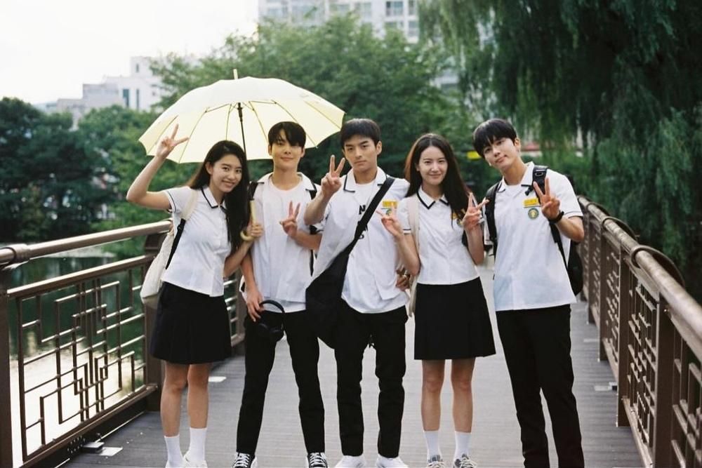 Lirik Lagu Once Mekel Dealova Beserta Chord, Legendaris! | IDN Times