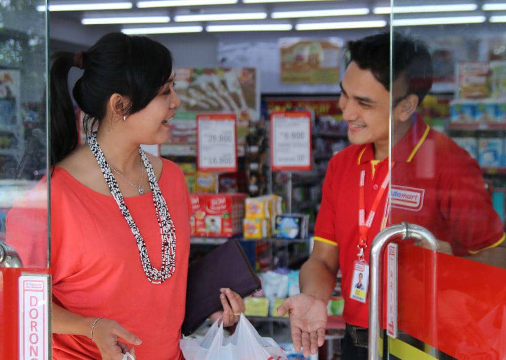 4 Perbedaan Alfamart dan Alfamidi, Sejarah hingga Produk | IDN Times