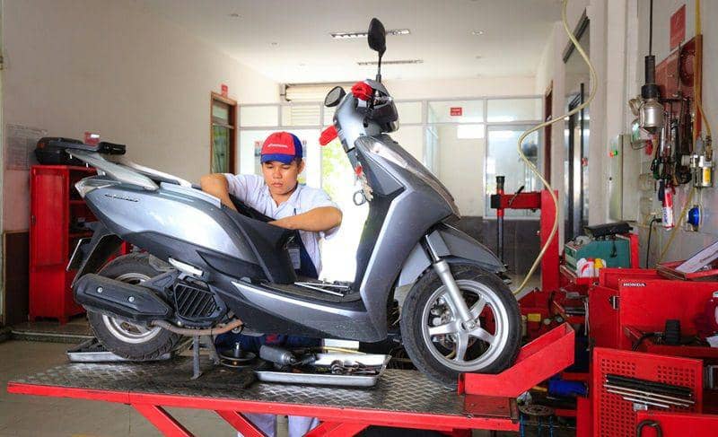 Estimasi Biaya Servis Motor Honda Terbaru di Bengkel Resmi | IDN Times