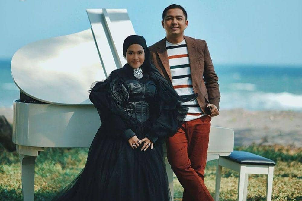 Lirik Lagu Masing Masing - Ernie Zakri dan Ade Govinda | IDN Times