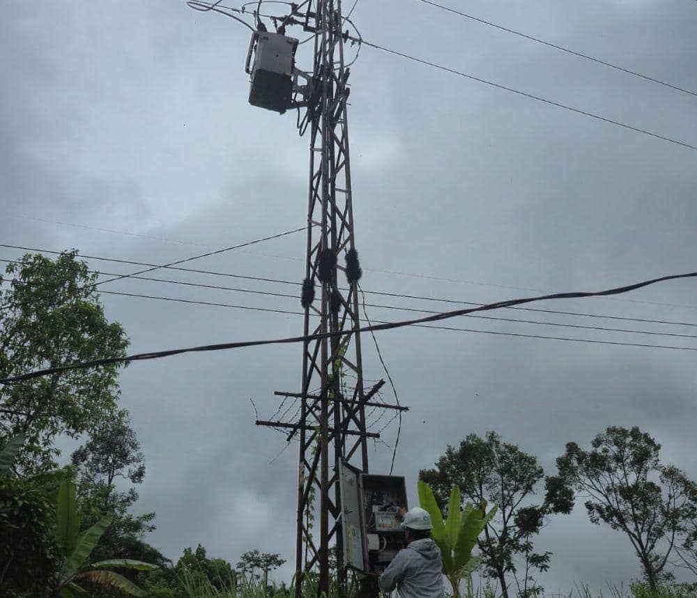 PLN Lakukan Pemadaman Sementara Imbas Banjir dan Longsor di | IDN Times ...