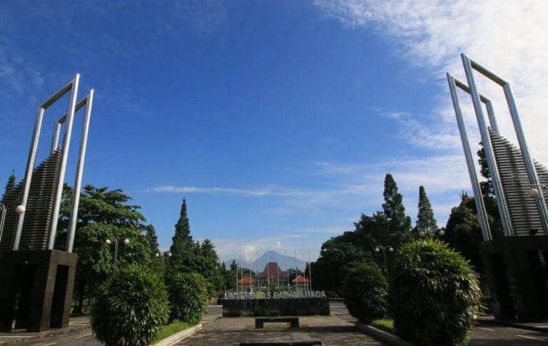 UGM Buka Pendaftaran Program IUP, Ini Prodi dan Syaratnya | IDN Times Jogja
