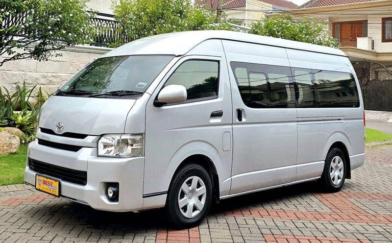 Toyota Hiace Isi Berapa Kursi? Segini Kapasitasnya | IDN Times