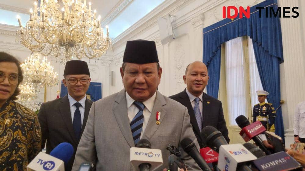 Prabowo Tonton Timnas Indonesia vs Bahrain di VVIP Barat | IDN Times